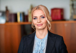 Natalija Trivić na obilježavanju 100 godina rada prijedorske gimnazije ...